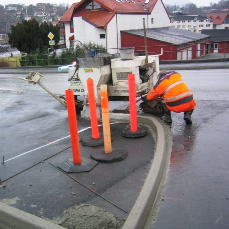 Kantstøp | Asfalt & Maskin | Over 30 års Erfaring